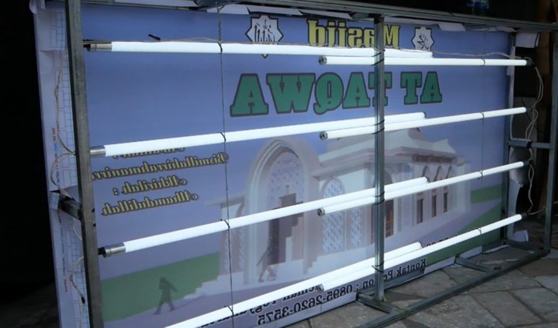 Spesifikasi Neon Box: Memahami Detail Penting untuk Pemilihan Terbaik